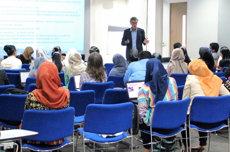 Sekolah Tinggi Ilmu Hukum Indonesia Jentera - Informasi Kampus, Jurusan ...